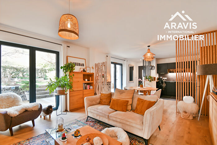 Appartement à vendre - Thônes - 4 pièces - 3 chambres