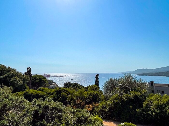 Appartement à vendre - Propriano - 5 pièces - 3 chambres