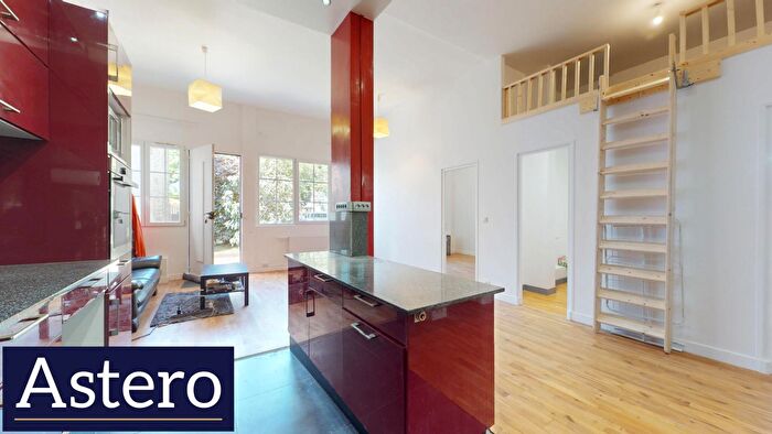 Appartement à vendre - Nanterre, Centre-ville - 4 pièces - 3 chambres