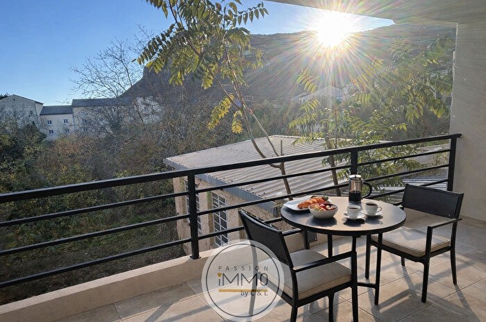 Appartement à vendre - Laragne-Montéglin - 2 pièces - 1 chambre