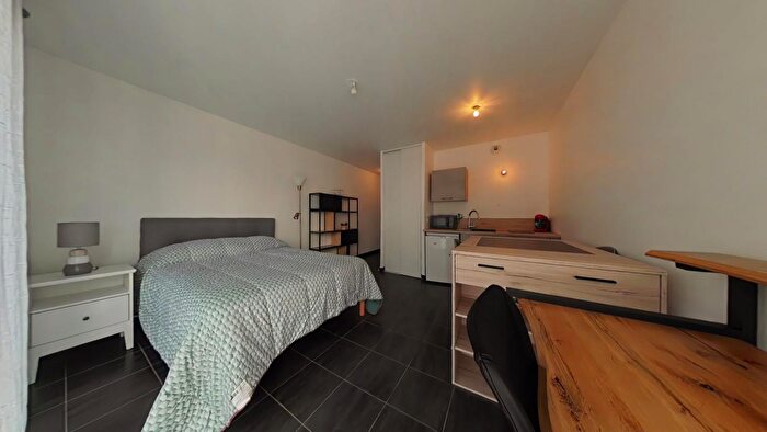 Appartement à louer - Saint-Étienne, Méons, Le Soleil, Châteaucreux, Saint-François - 1 pièce