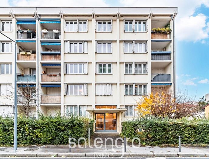 Appartement à vendre - Villeurbanne, Perrallière - 2 pièces - 1 chambre