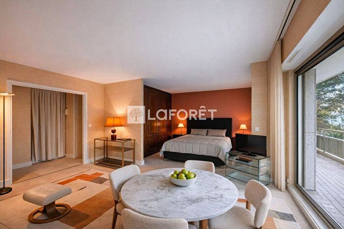 Appartement à louer - Raspail-Montparnasse, Paris ème arrondissement - 2 pièces - 1 chambre