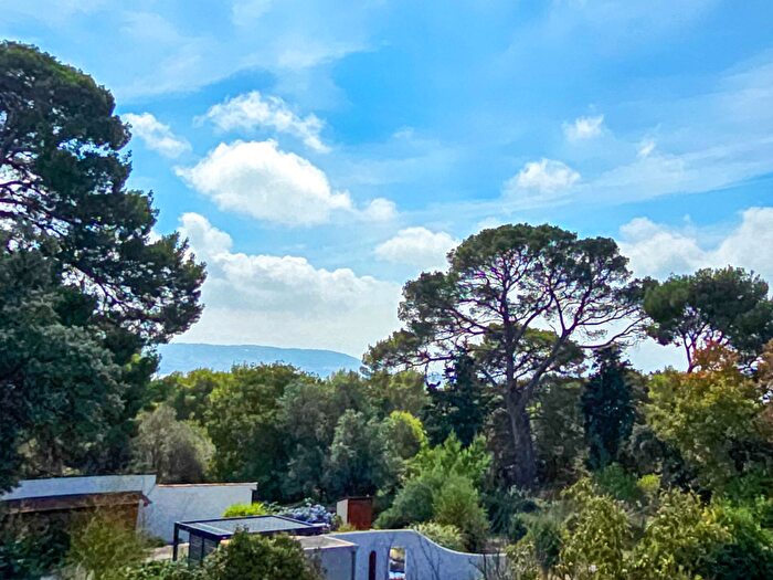 Maison à vendre - Balaruc-les-Bains - 5 pièces - 4 chambres