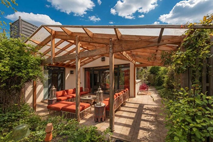 Maison 8 pièces à Moret-sur-Loing, à vendre