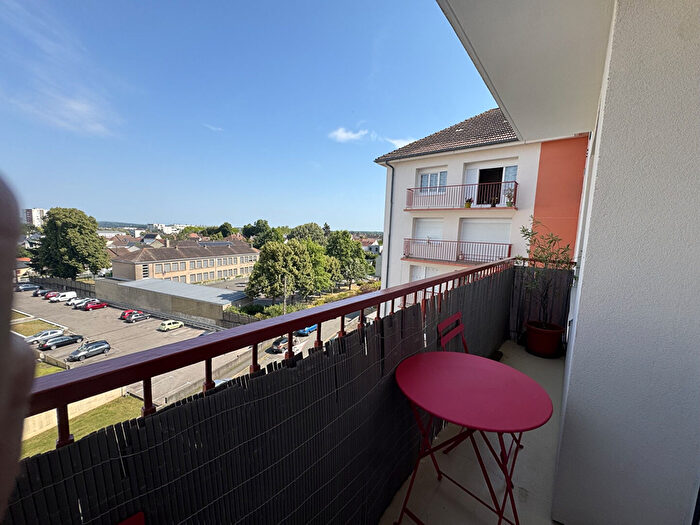 Le Mans, Bellevue : Appartement 4 pièces à vendre