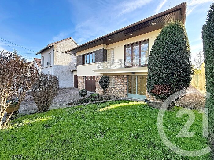 Maison à vendre - Montfermeil, Franceville - 8 pièces - 6 chambres