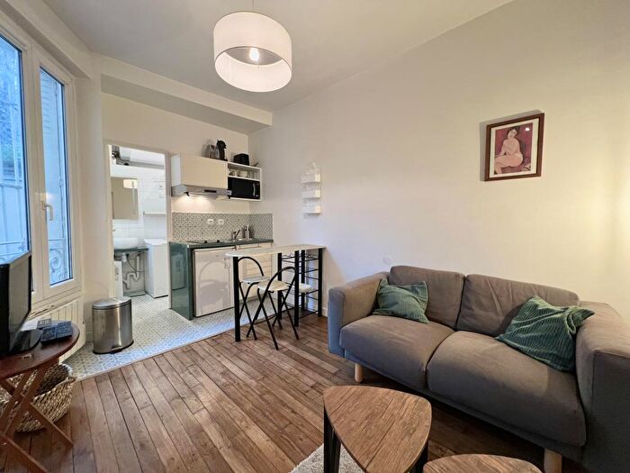 Appartement à vendre - Paris e , La Fourche, Guy Moquet - 2 pièces - 1 chambre