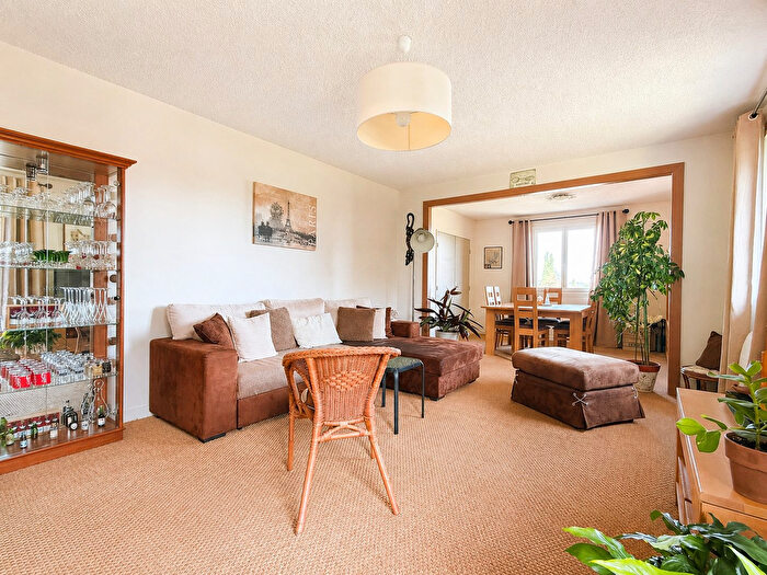Appartement à vendre - Combronde - 4 pièces - 2 chambres
