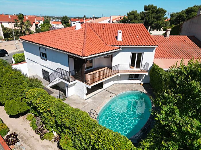 Maison 7 pièces à Perpignan, Porte d'Espagne, à vendre