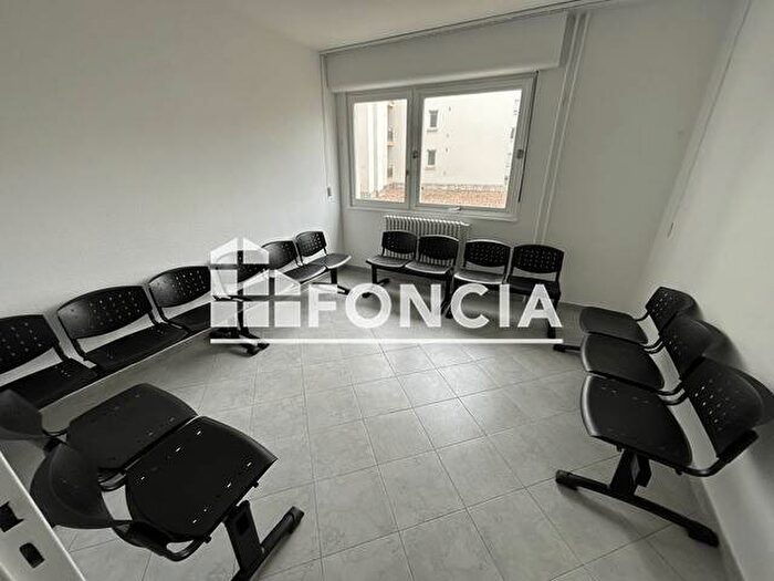 Appartement à louer - Centre Ville, Thionville - 3 pièces - 2 chambres