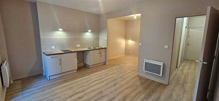 Appartement à louer - Centre Ville, Le Teil - 1 pièce