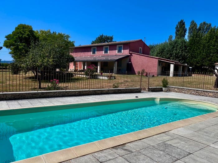 Maison 8 pièces à Gargas, à vendre