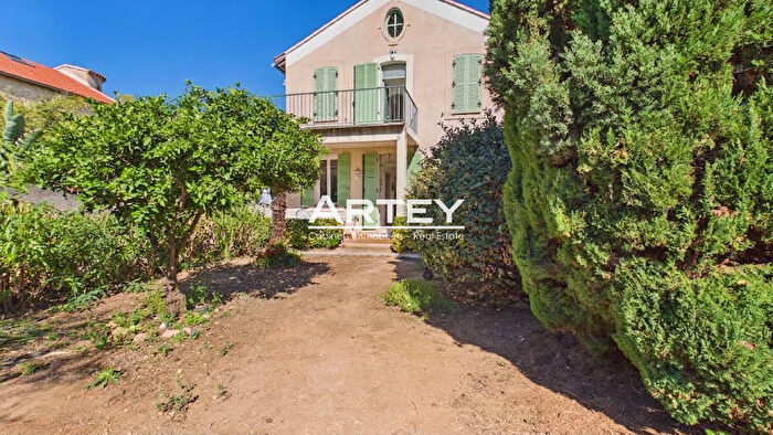 Maison 6 pièces à vendre à Carqueiranne