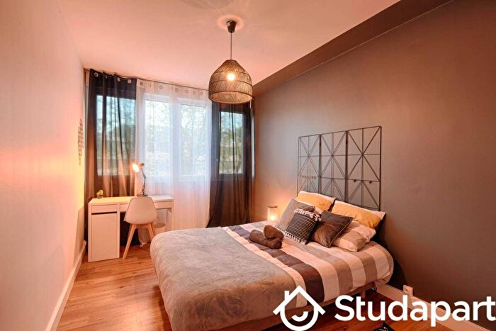 Appartement à louer - Le Bois Saint Louis, Orvault - 1 pièce - 4 chambres