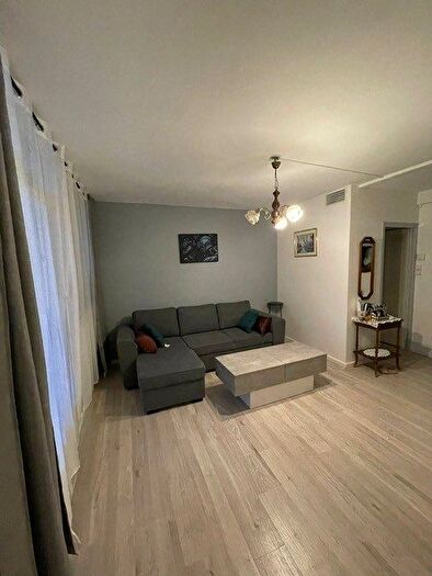 Appartement à louer - Nîmes, Poètes - 4 pièces - 3 chambres