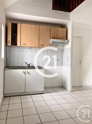 Appartement à louer - Saint-Michel-sur-Orge, Gambetta - 2 pièces - 1 chambre