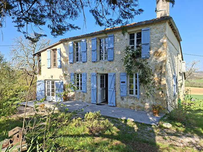 Maison 12 pièces à Saint-Puy, à vendre