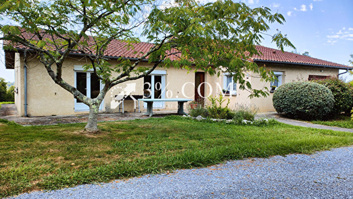 Maison 5 pièces à vendre à Argelos