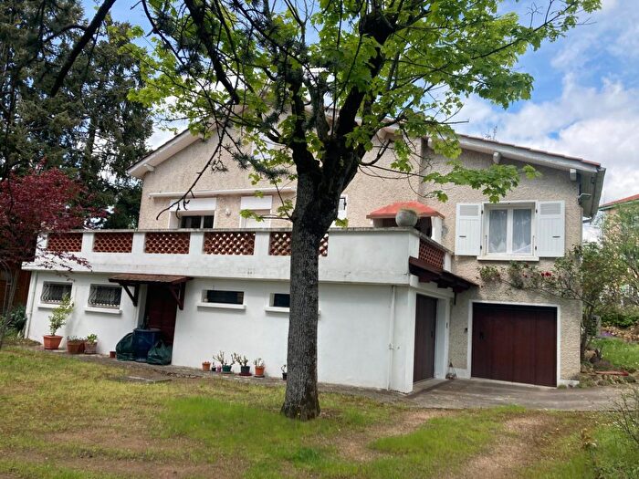 Maison à vendre - Vaugneray - 5 pièces - 4 chambres