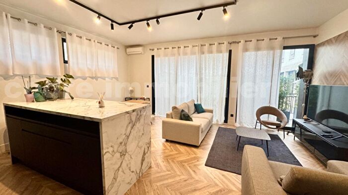 Orléans, La Madeleine, Saint-Laurent : Appartement 2 pièces à louer