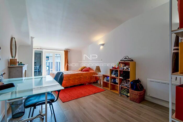 Appartement à vendre - Nice, Carré dor - 8 pièces - 3 chambres