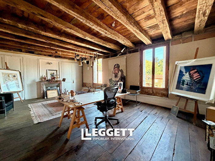 Maison 9 pièces à vendre à Rochechouart