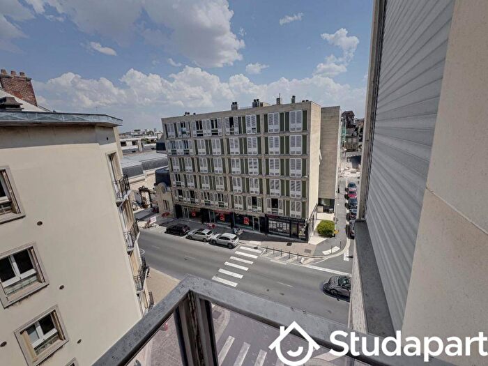 Appartement à louer - Centre Ville, Reims - 3 pièces