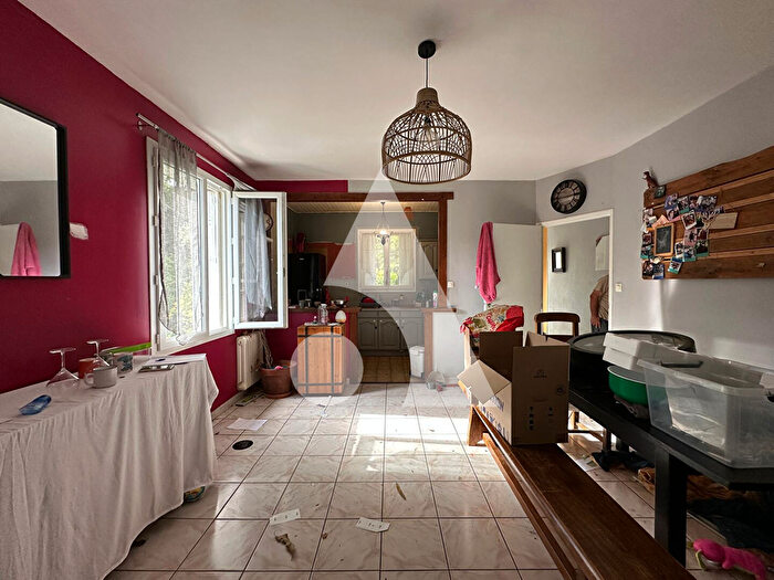 Maison à vendre - Lissac-et-Mouret - 4 pièces - 2 chambres