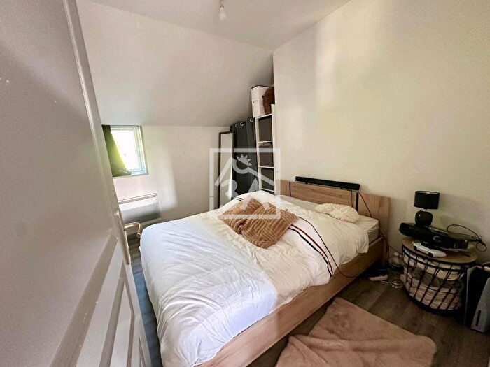 Appartement à louer - Saint-Omer - 2 pièces - 1 chambre