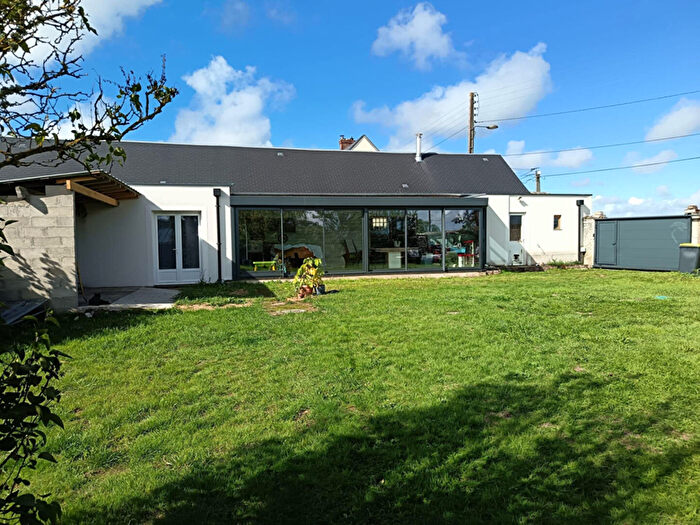 Maison à vendre - Le Favril - 5 pièces - 3 chambres