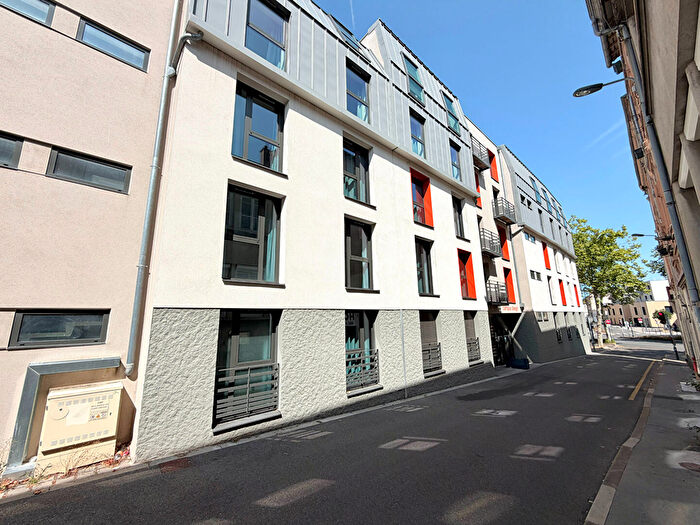 Saint-Étienne, La Terrasse, Bel Air, Bergson, Carnot : Appartement 1 pièce à vendre