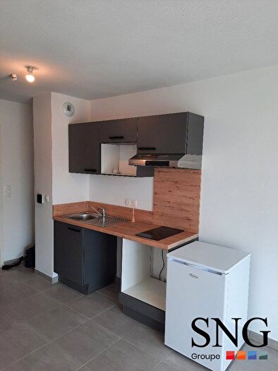 Appartement à louer - Capouchiné, Nîmes - 1 pièce