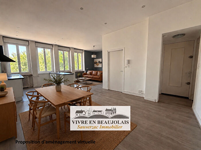 Villefranche-sur-Saône, Centre-ville : Appartement 4 pièces à vendre