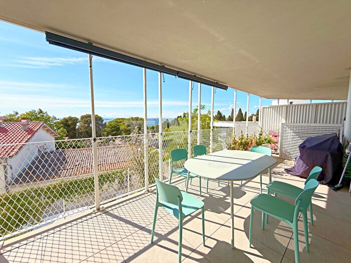 Appartement à vendre - Sète, Saint-Clair - 4 pièces - 3 chambres