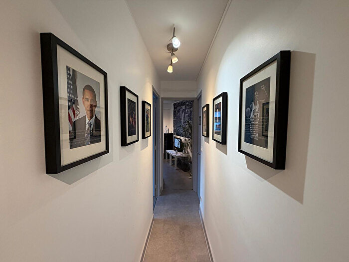 Appartement à vendre - Bourges, Centre-ville, Charlet, Lahitolle, Pignoux, Sembat - 3 pièces - 2 chambres