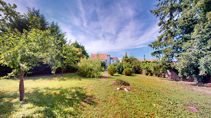 Hinckange : Maison 8 pièces à vendre