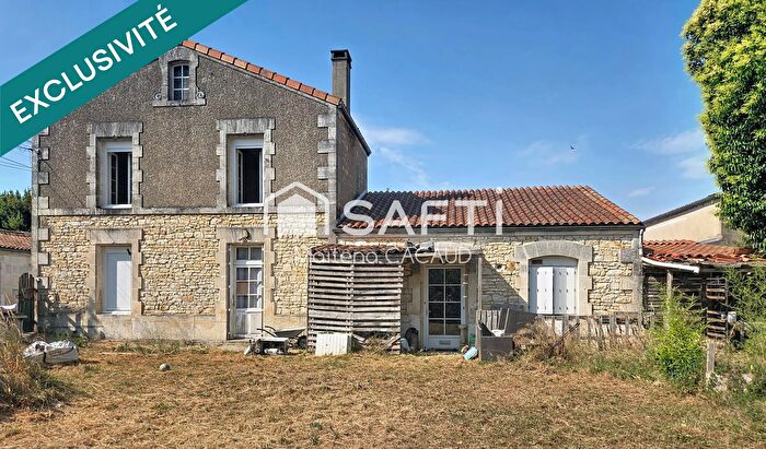 Maison 3 pièces à Jarnac, à vendre