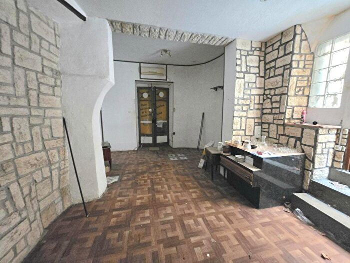 Maison à vendre - Lodève - 18 pièces - 8 chambres