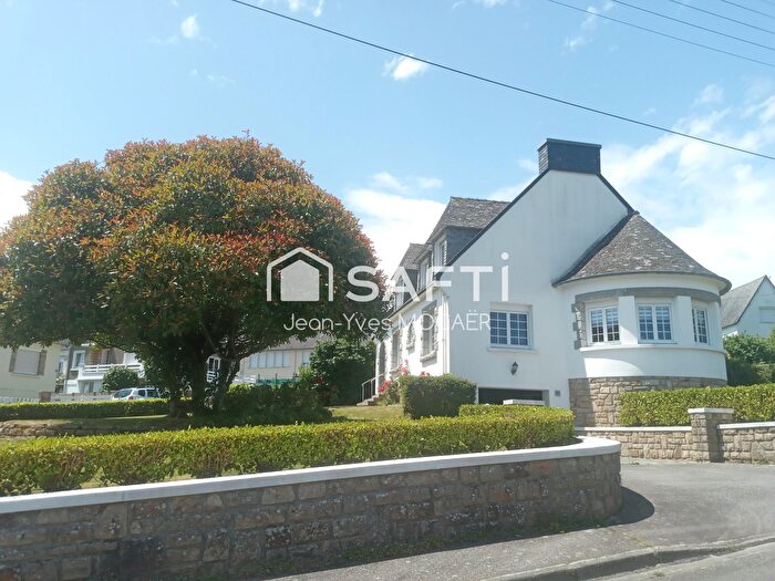 Maison à vendre - Châteauneuf-du-Faou - 6 pièces - 4 chambres