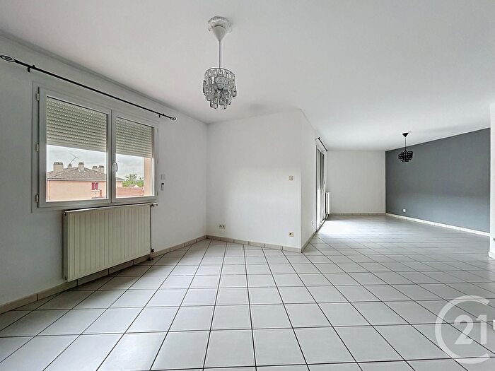 Saint-Pourçain-sur-Sioule : Appartement 5 pièces à louer
