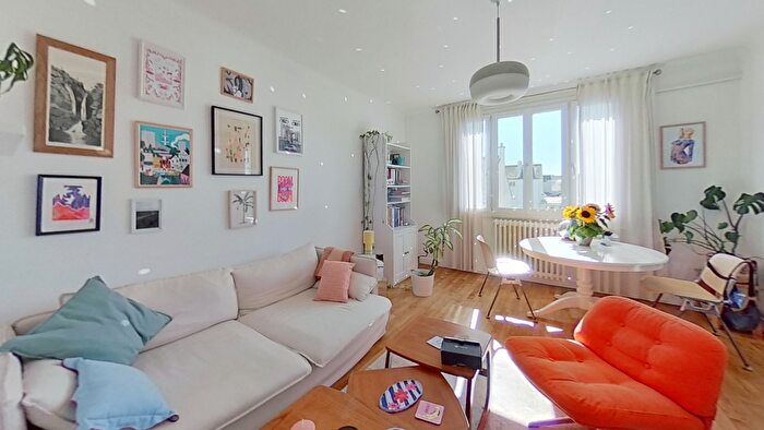 Quartiers Sud-Ouest, Sainte-Thérèse - Appartement 4 pièces à vendre