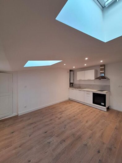 Appartement à louer - Clermont-Ferrand, Delille, Cathédrale, La Gare - 1 pièce