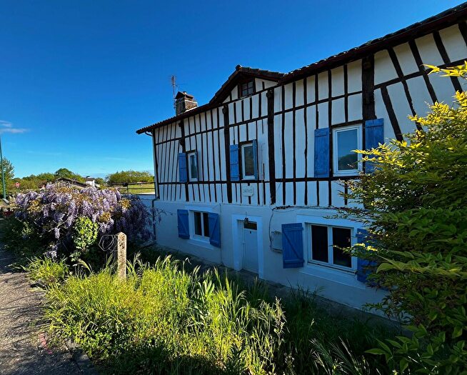 Cazères-sur-l'Adour : Maison 5 pièces à vendre