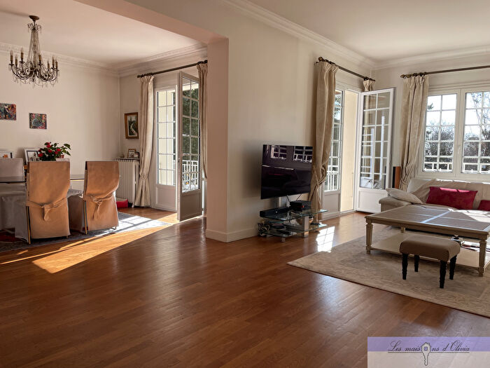 Maison à vendre - Sucy-en-Brie, Petit Val, Côte - 9 pièces - 6 chambres