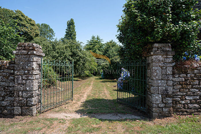 Maison à vendre - Treffléan - 9 pièces - 4 chambres