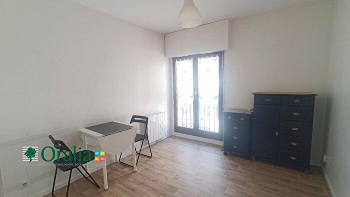 Appartement à louer - Clemenceau, Dijon - 1 pièce
