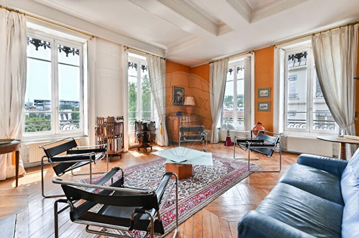 Appartement à vendre - Lyon e , Perrache, Confluence - 8 pièces - 6 chambres