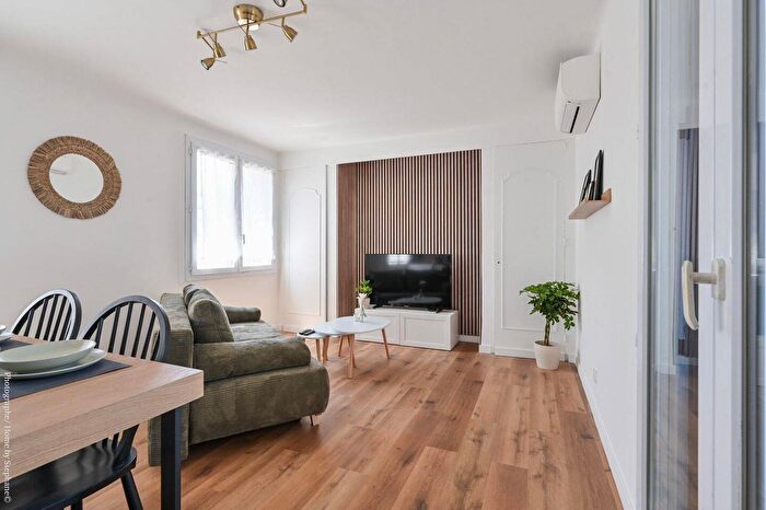 Cinq Avenues, Marseille 4ème arrondissement - Appartement 4 pièces à louer