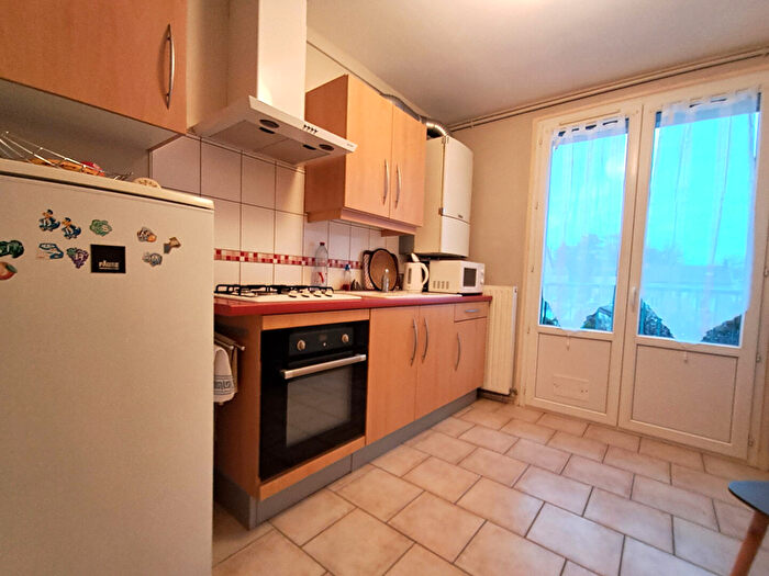 Appartement à louer - Chaumont, Centre-ville, Faubourg - 3 pièces - 2 chambres